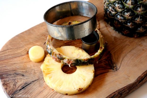 Gegrillte Ananas auf Erdbeerspiegel - Vegane Desserts - Vegan grillen